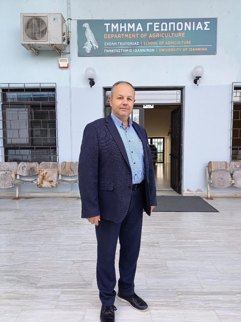 Ο Αντιπεριφερειάρχης Αγροτικής Ανάπτυξης Δυτικής Μακεδονίας Λάμπρος ...